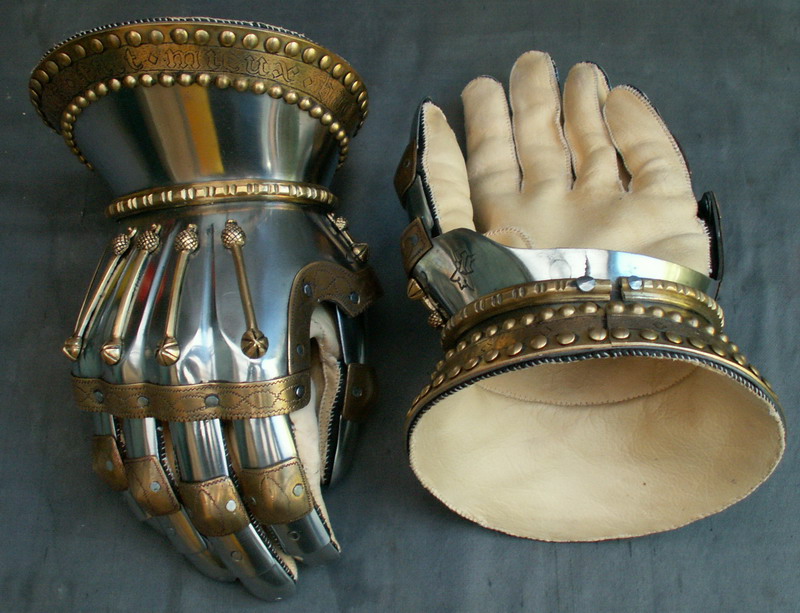 15th century armour gloves